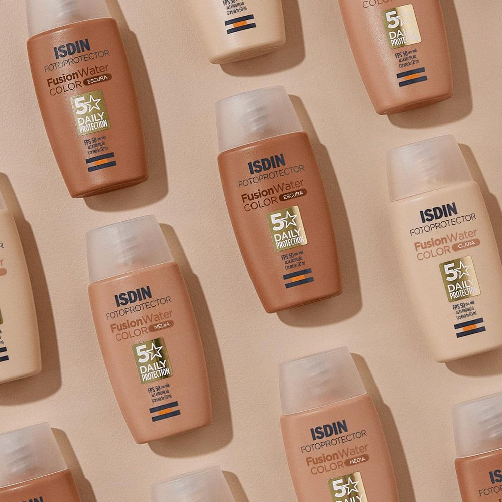 Protetor Solar Facial ISDIN Fusion Water 5 Stars Color FPS 50 Cor clara ...